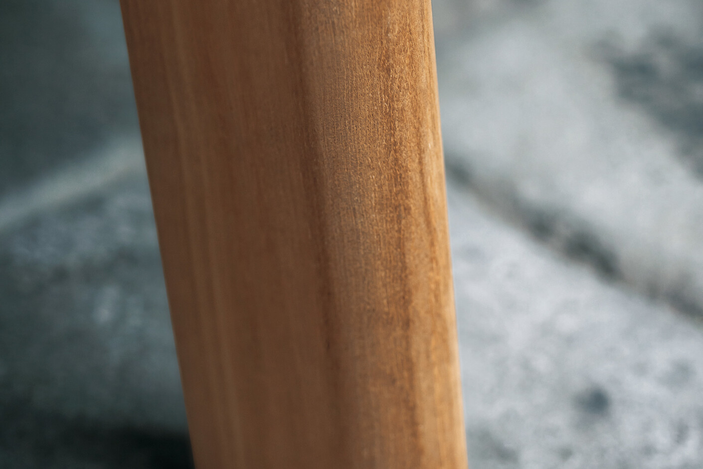 BRICK round table by Roda | STYLEPARK