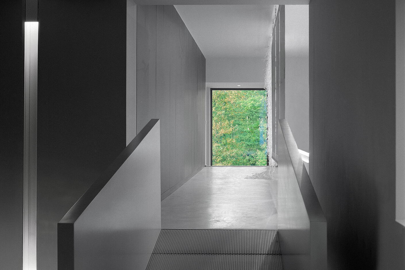 Dolma 80 up & down light by Kreon | STYLEPARK