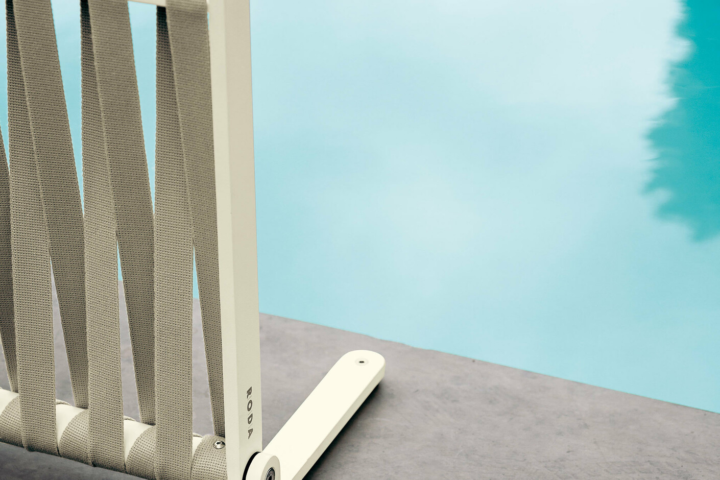 WING screens by Roda | STYLEPARK