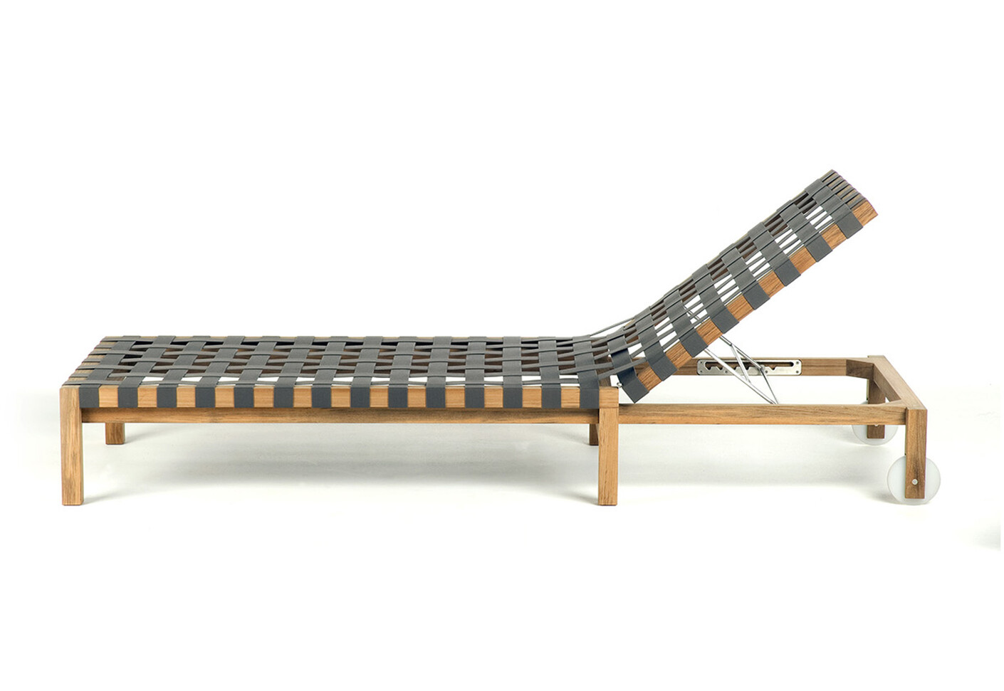 MISTRAL sunlounger by Roda | STYLEPARK