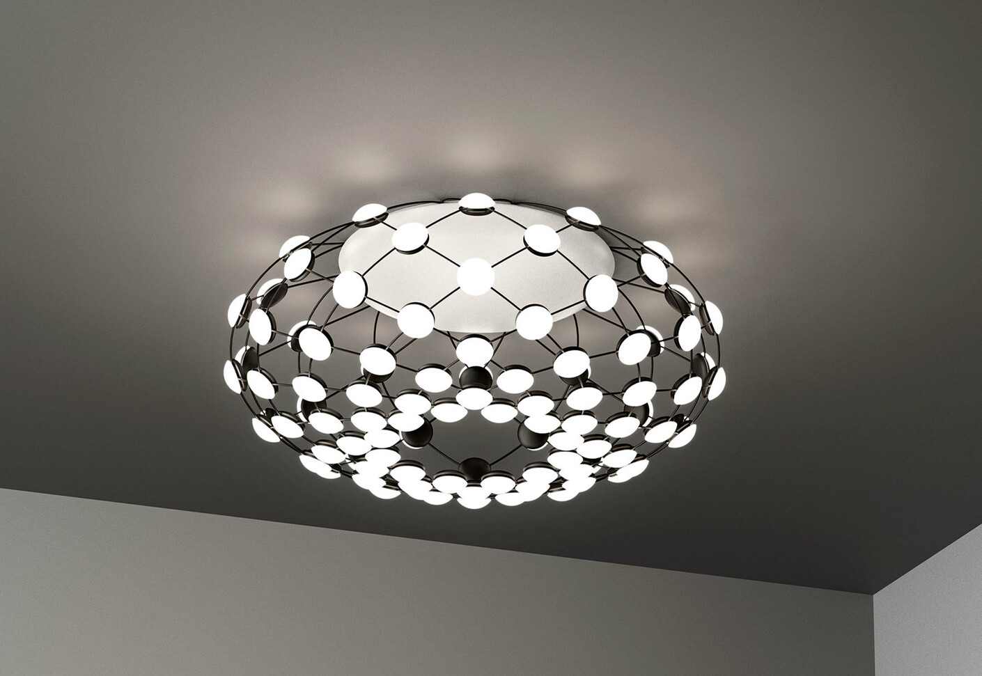 Mesh ceiling lamp by Luceplan | STYLEPARK