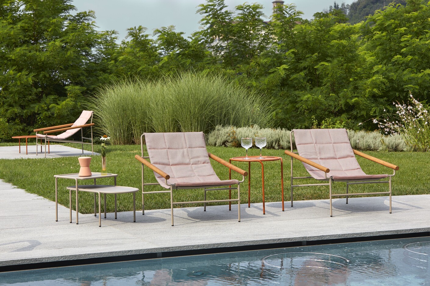 Stylepark is raffling off a "DRESS_CODE" outdoor lounge chair! | STYLEPARK