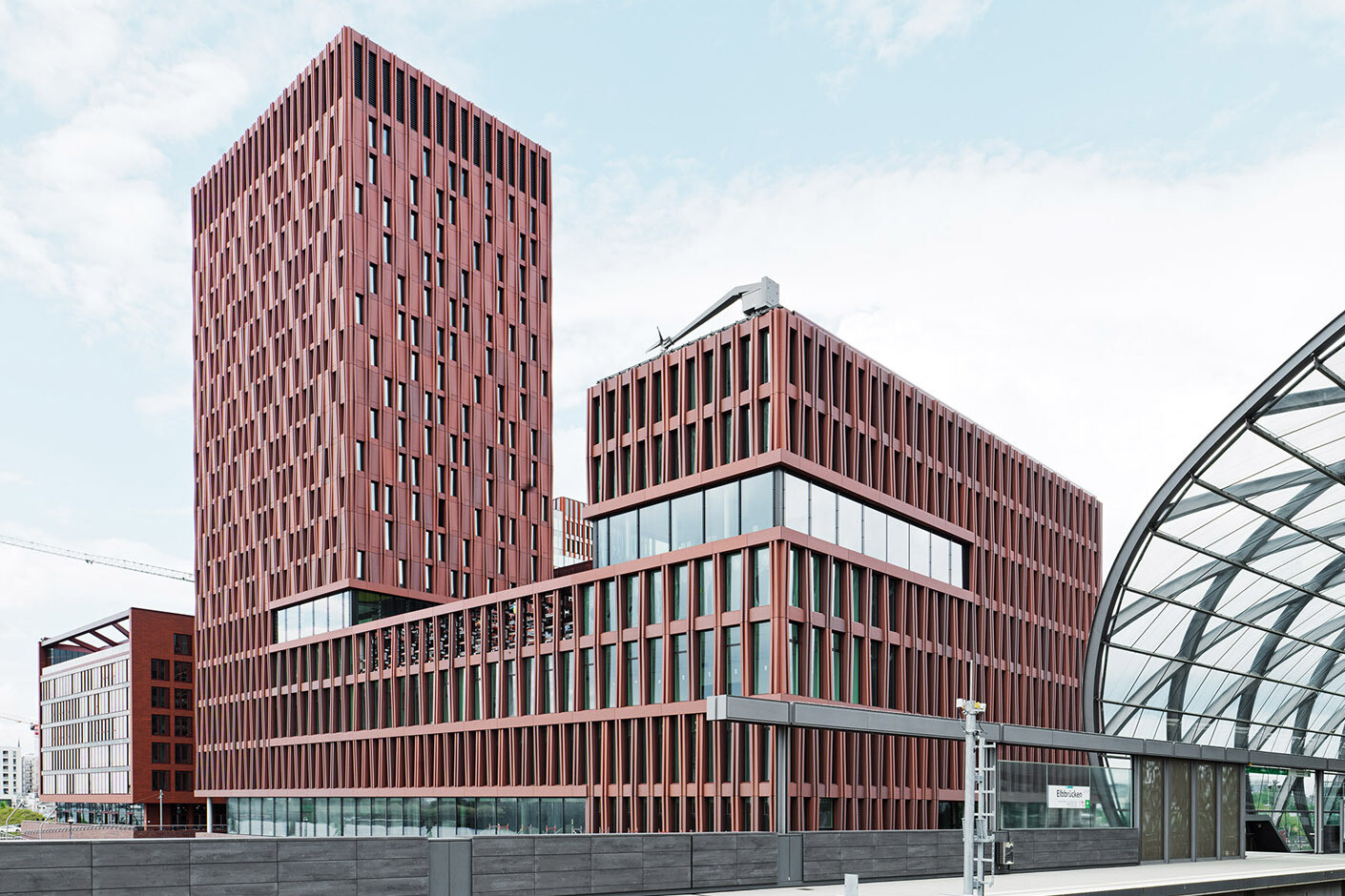 PREVIER in Hamburg: Customised building façade by Rieder | STYLEPARK