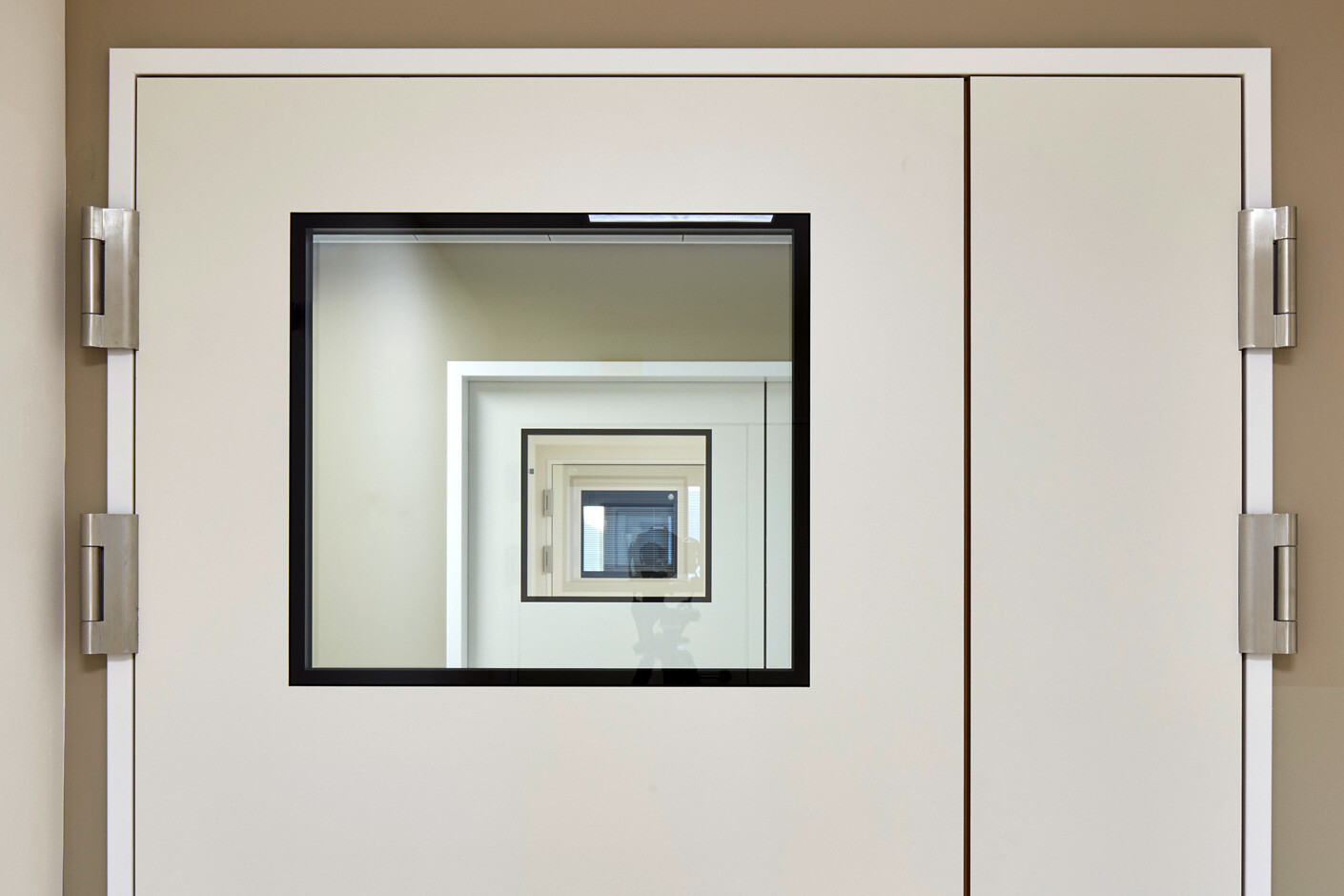 Door hinge systems from Simonswerk for a new hospital in Jena | STYLEPARK