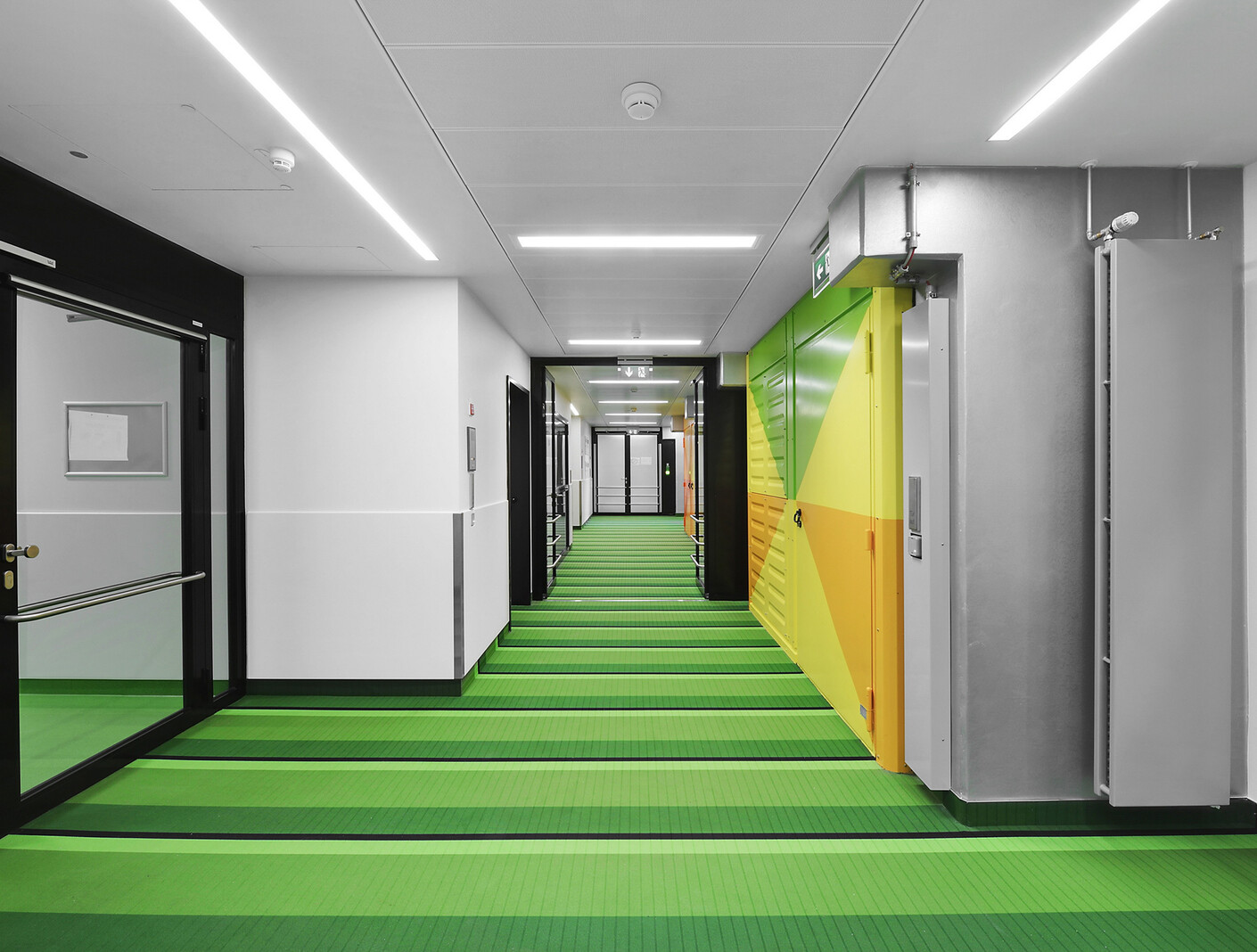 Metal fireproof ceilings by Lindner Group | STYLEPARK