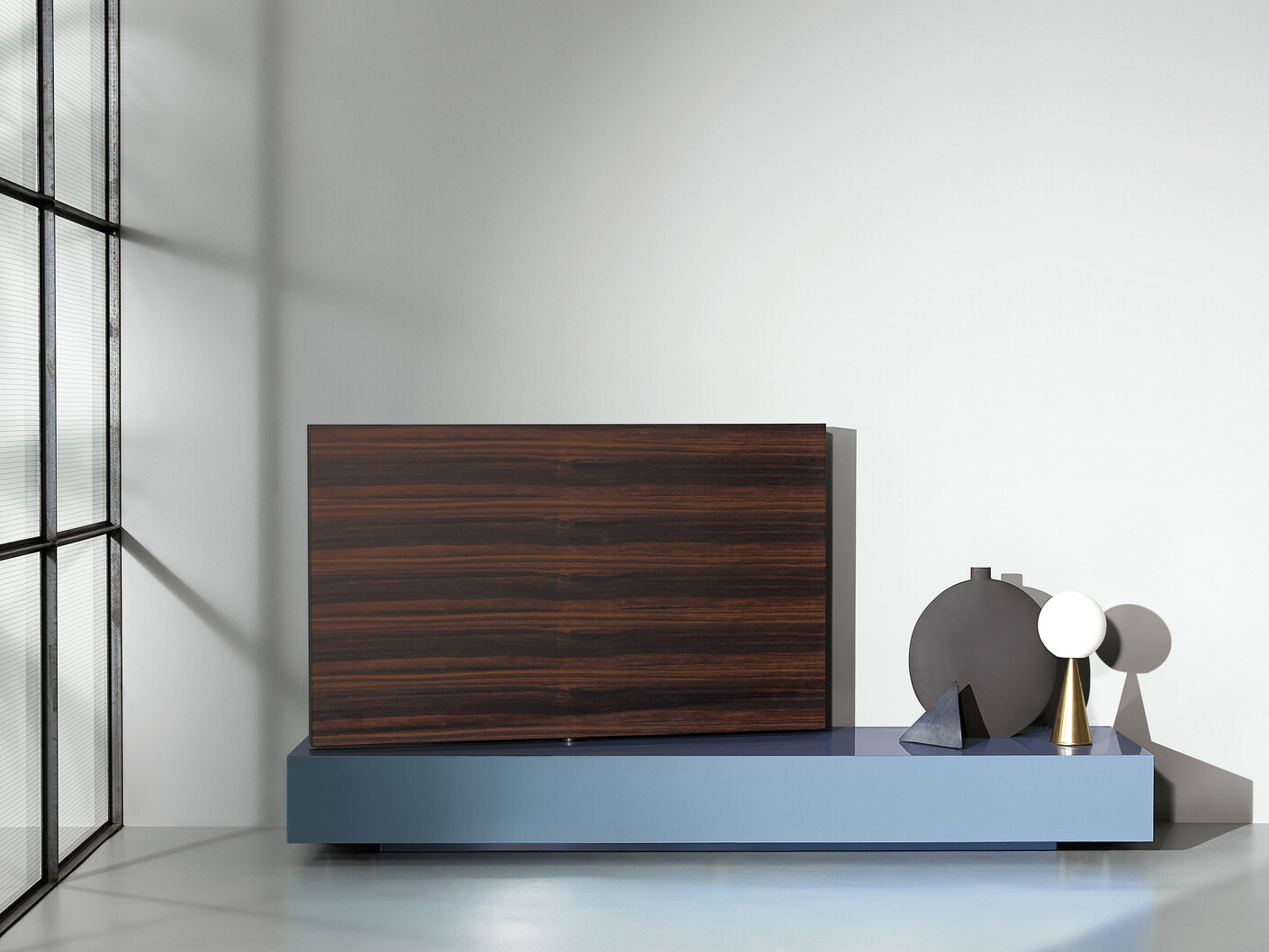 Modern Living TV / HI-FI by Porro | STYLEPARK