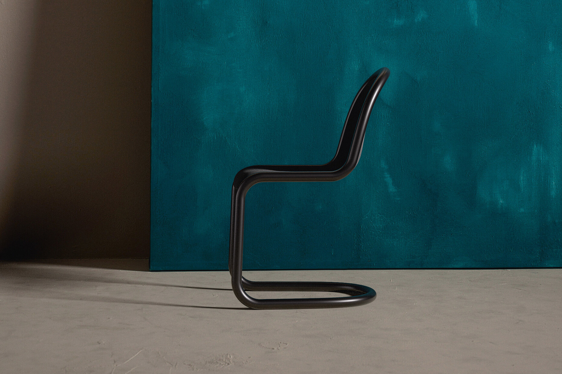 Strong chair by Desalto | STYLEPARK