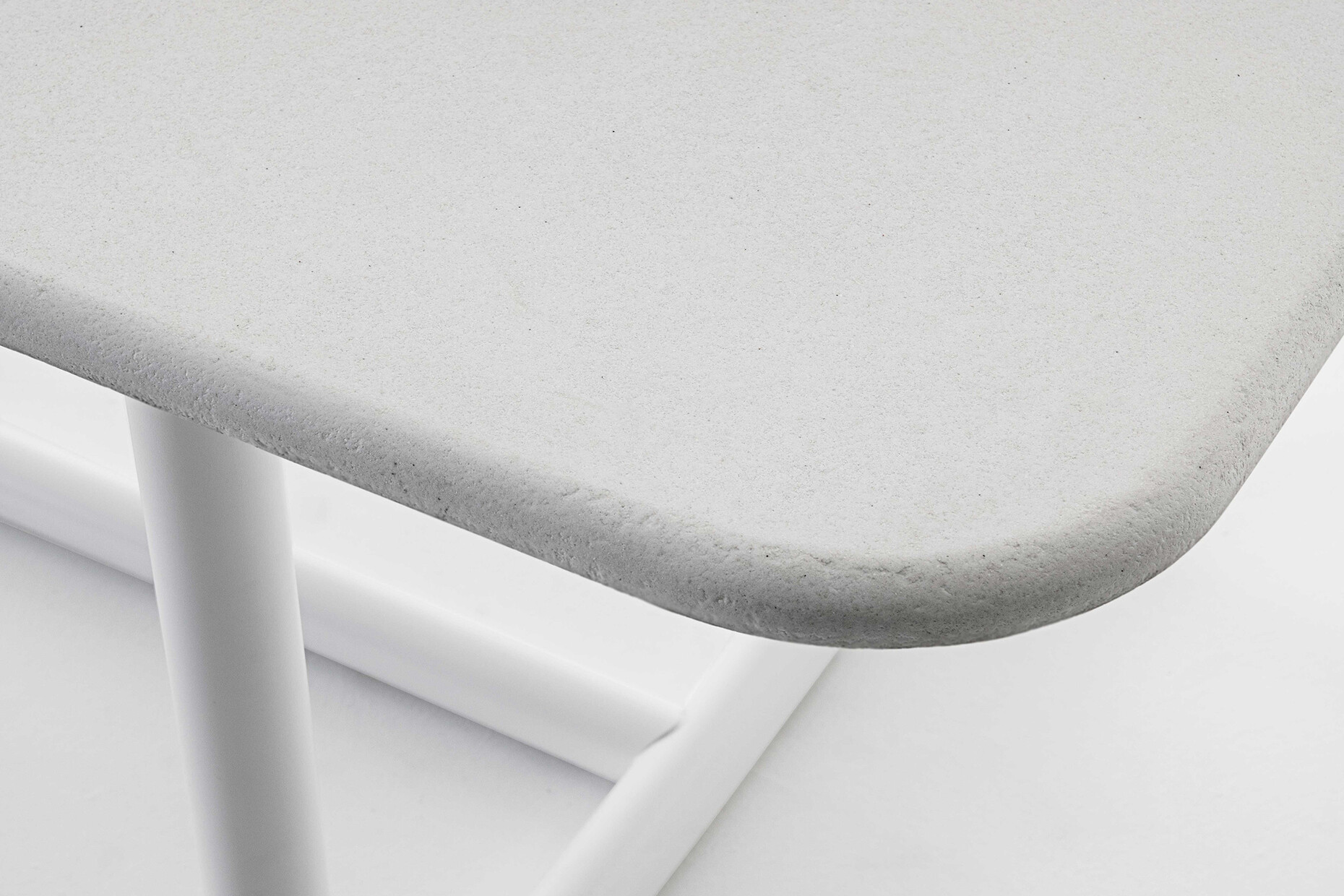 Strong table by Desalto | STYLEPARK