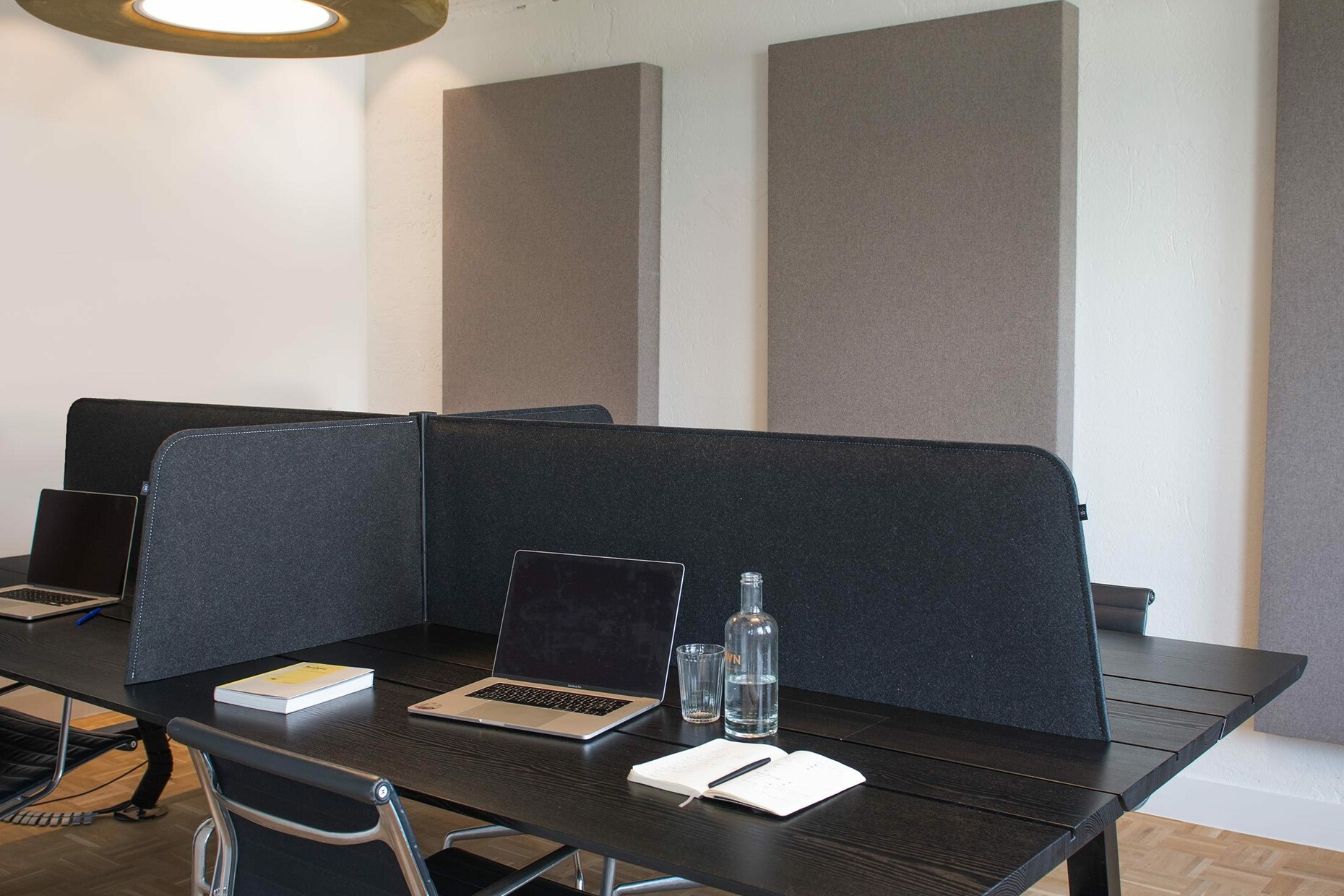 BuzziDesk Cross by BuzziSpace | STYLEPARK