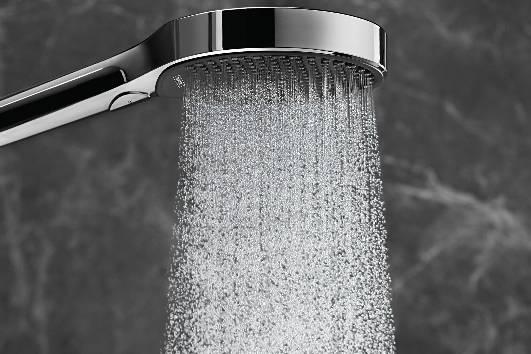 Rainfinity round hand shower by Hansgrohe | STYLEPARK