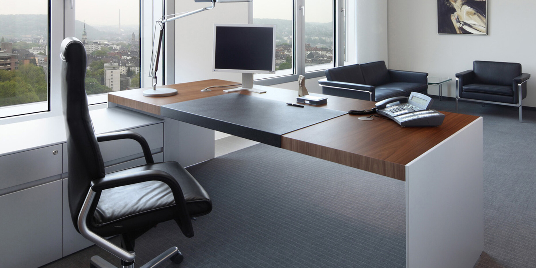 Size desk by Renz | STYLEPARK
