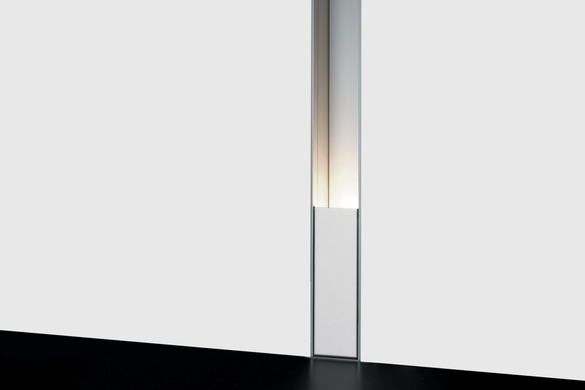 Dolma 80 up & down light by Kreon | STYLEPARK
