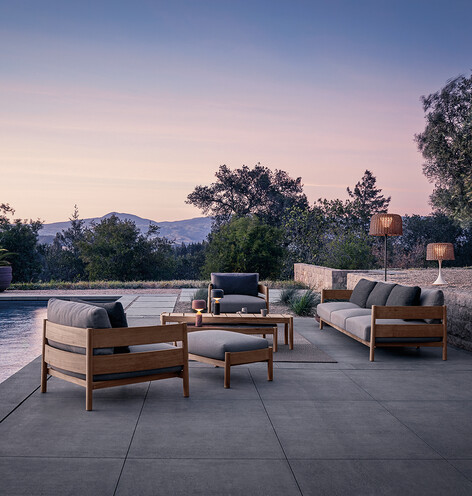 Arbor stool/table by Gloster Furniture | STYLEPARK