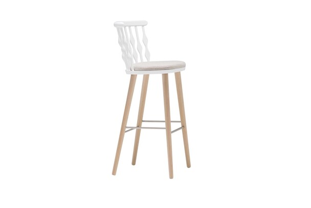 Nub Rocking Chair by Andreu World | STYLEPARK