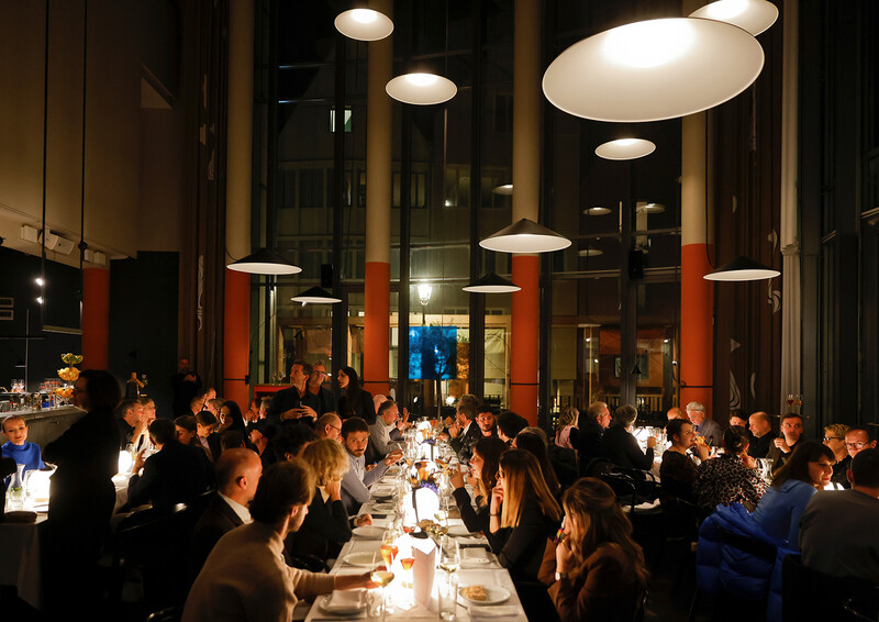 Vernissage: Flexibles Lichtkonzept von Stefan Diez in Frankfurt | STYLEPARK