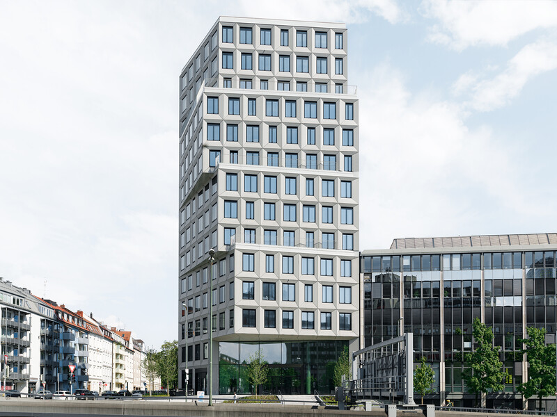 Rieder's panels at the the façade of a new Munich office building ...