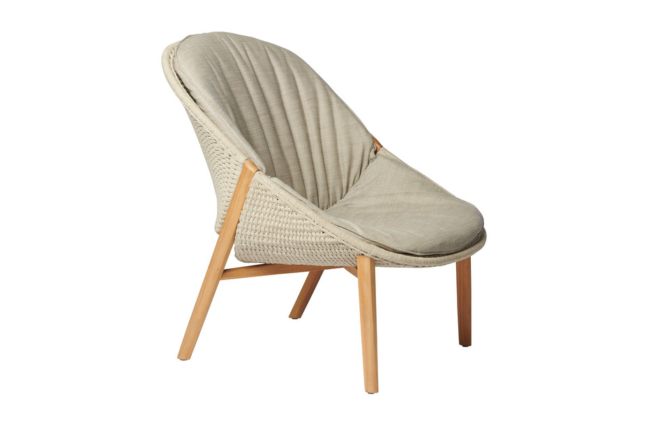 Elio lounge chair by Tribù | STYLEPARK