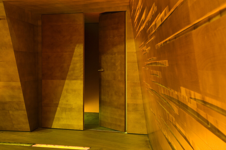 Lindner doors by Lindner Group | STYLEPARK