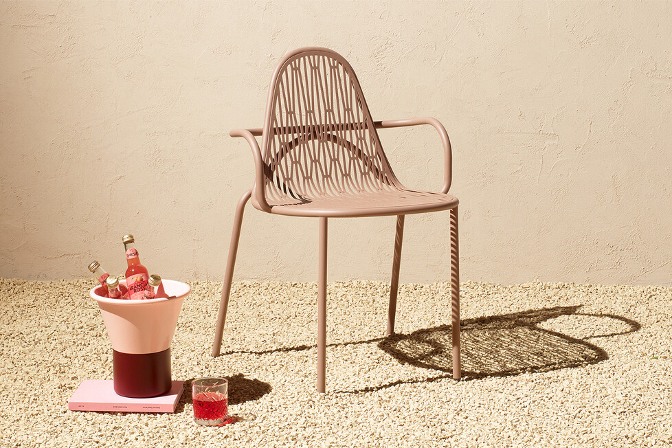 SQUID M hexagonal table by S•CAB | STYLEPARK