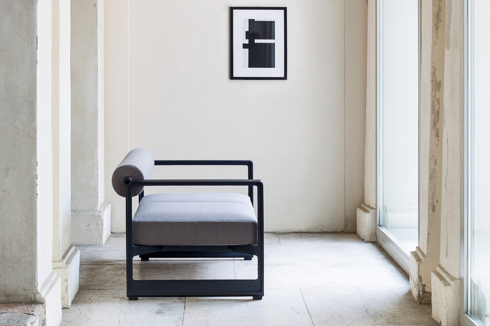 BRUT sofa by Magis | STYLEPARK