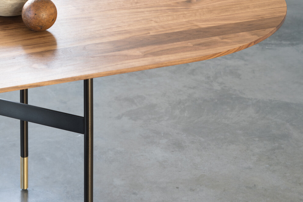 HARRI table by [more] | STYLEPARK
