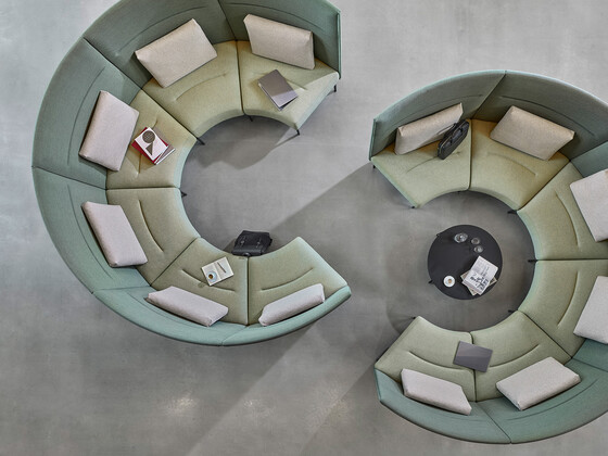 Brunner: Flexible "oval" lounge system by jehs+laub | STYLEPARK