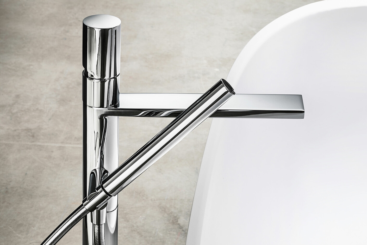 Milano Floor-mount bathtub mixer by Fantini | STYLEPARK