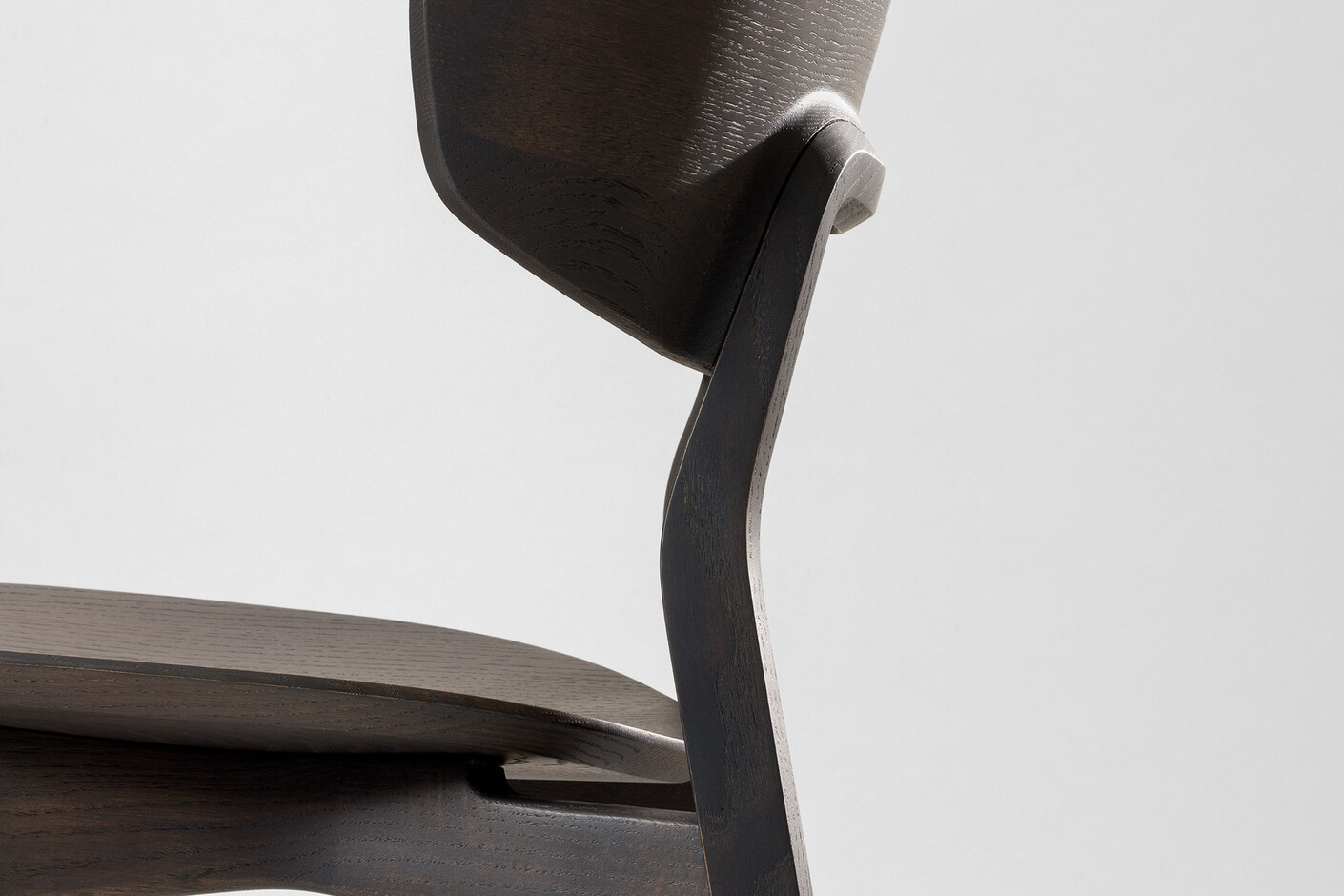 Nonoto Comfort – Wooden seat by Zeitraum | STYLEPARK