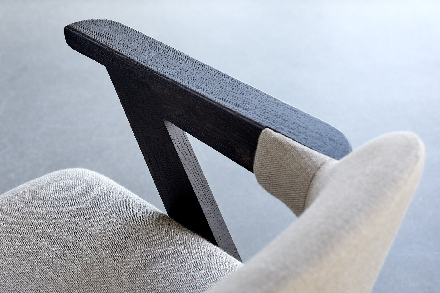 YAN chair by [more] | STYLEPARK