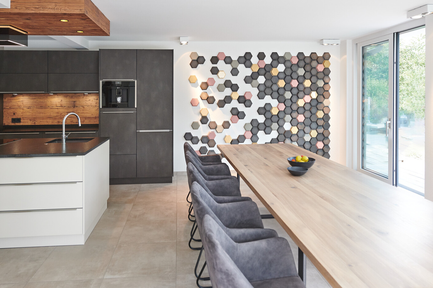 GDM.POLYGON tile by GODELMANN | STYLEPARK