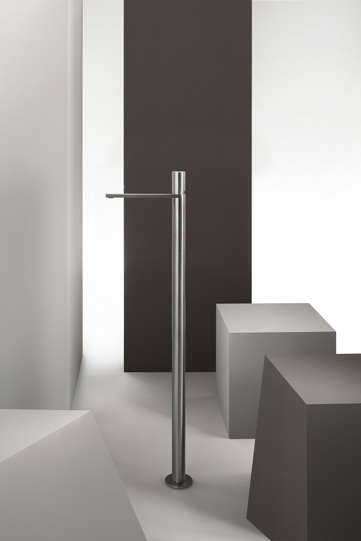 Milano Floor-mount washbasin mixer by Fantini | STYLEPARK