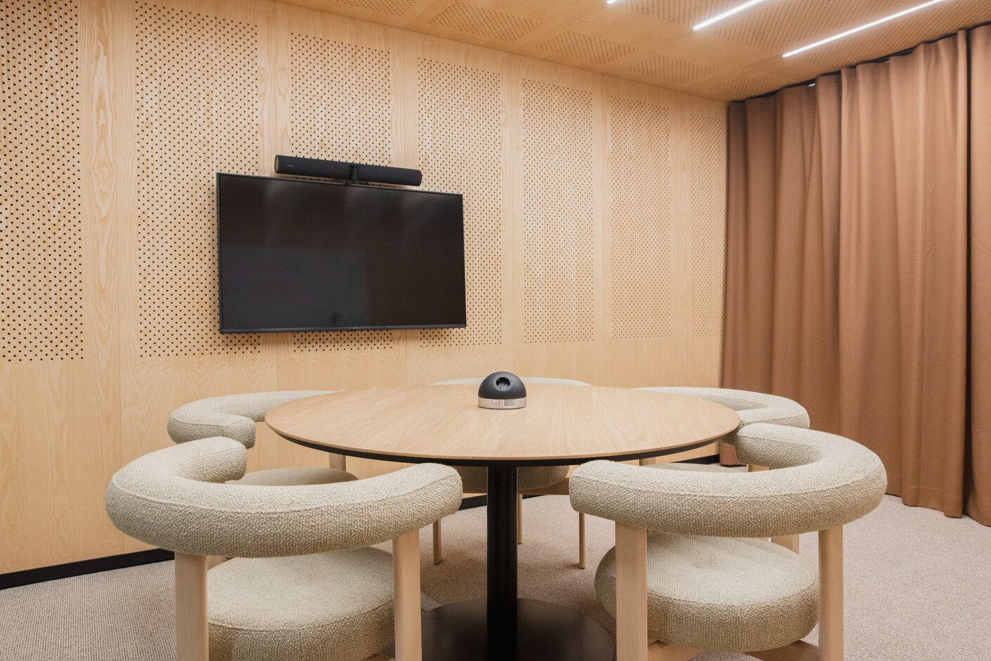 Lohko Tables by Taiga Concept | STYLEPARK