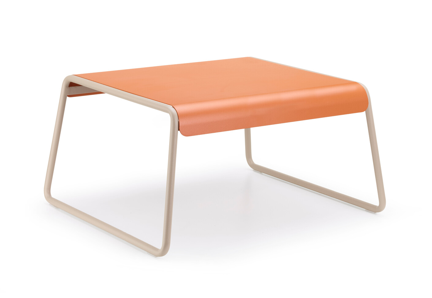 LISA LOUNGE SIDE TABLE by S•CAB | STYLEPARK