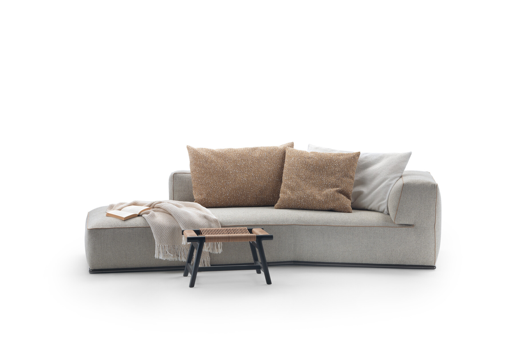Perry sectional sofa by Flexform | STYLEPARK