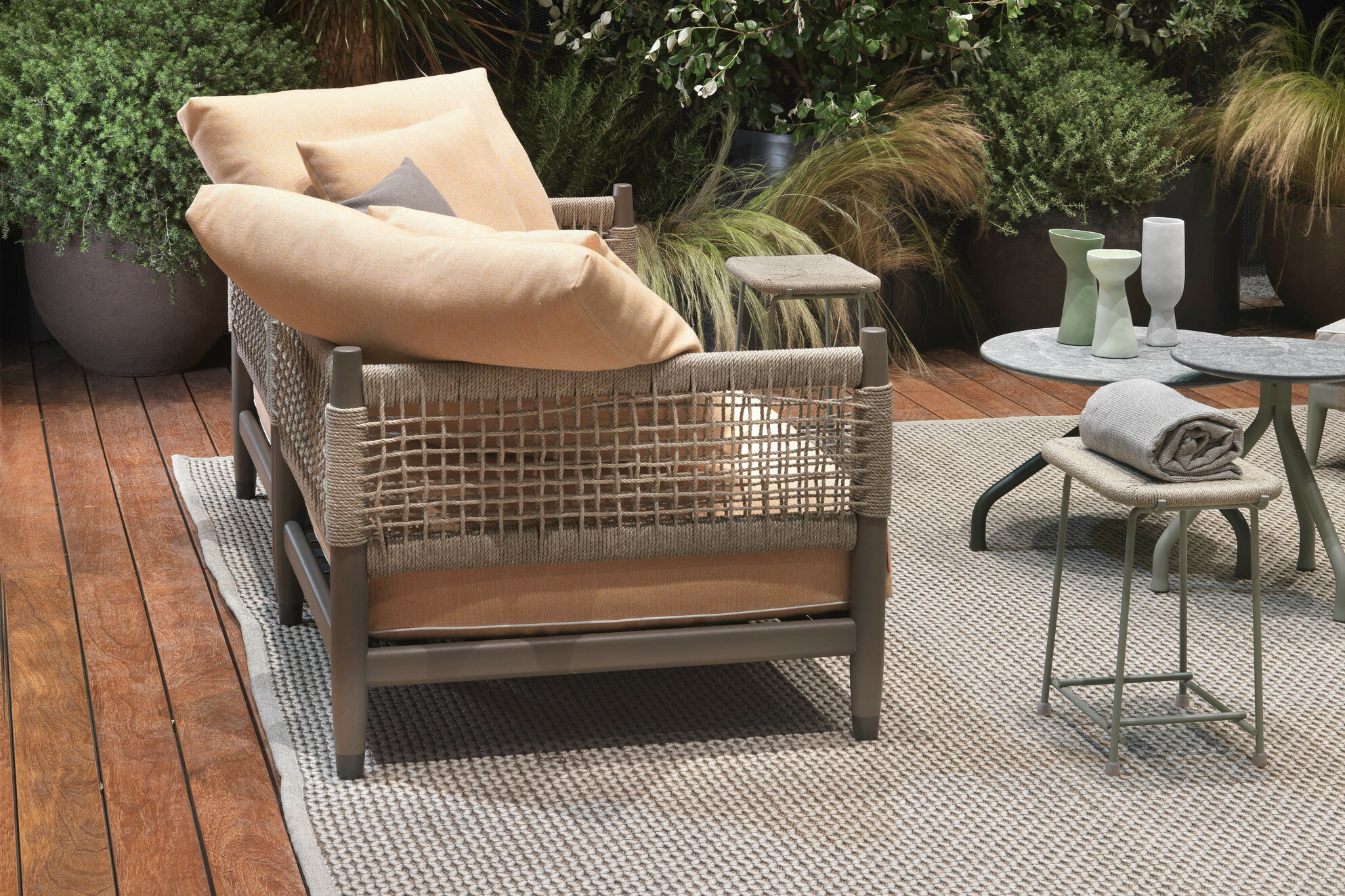 Parker outdoor armchair by Flexform | STYLEPARK