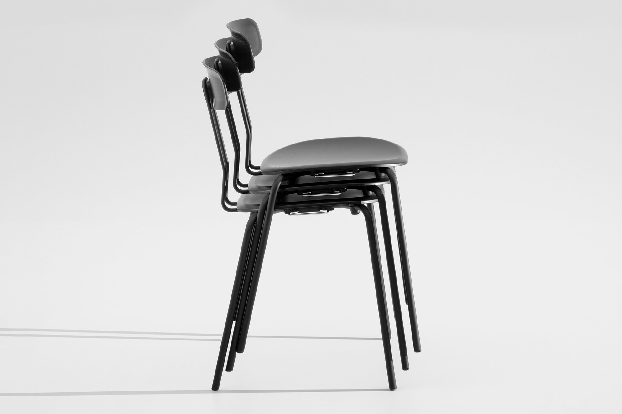 Okito Ply - Wooden seat by Zeitraum | STYLEPARK