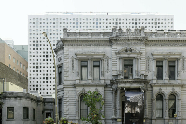 concrete skin, Mount Stephen Club Hotel, ivory by Rieder | STYLEPARK