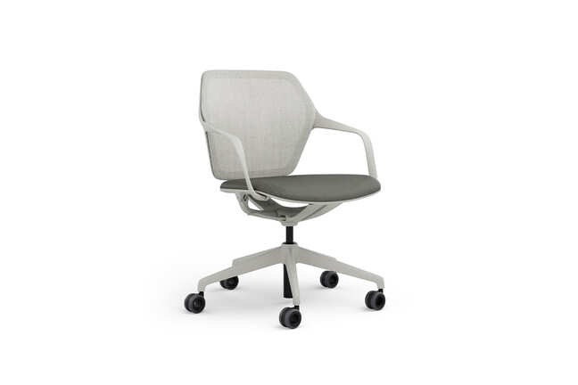 Brunner's new innovation: the "ray work" universal swivel chair | STYLEPARK