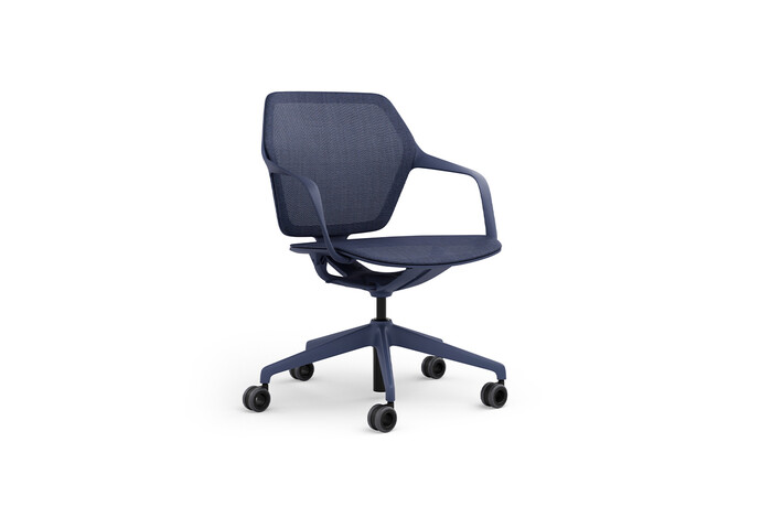 Brunner's new innovation: the "ray work" universal swivel chair | STYLEPARK