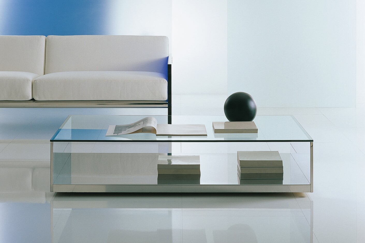 Litt coffee table by Acerbis | STYLEPARK