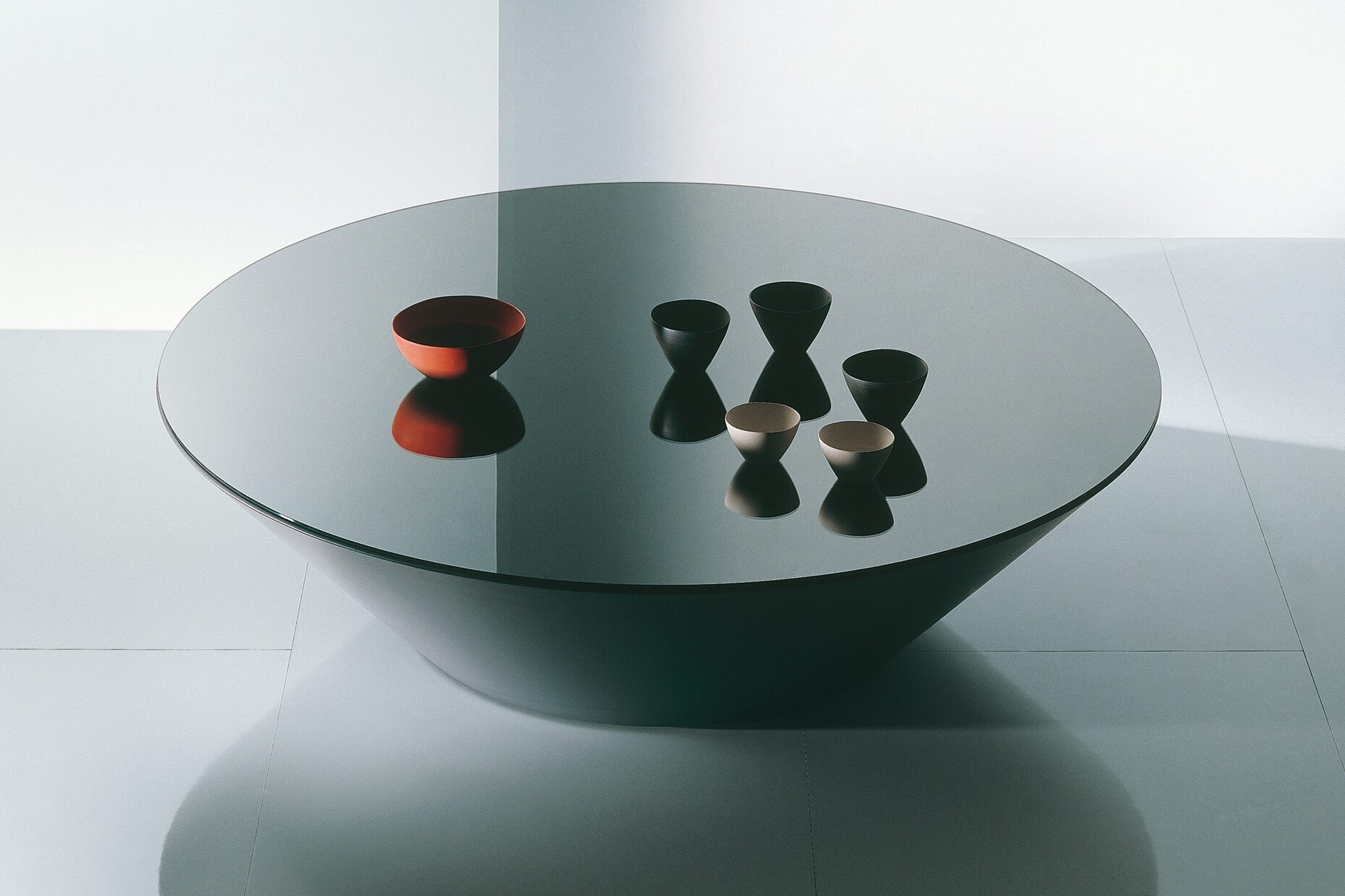 Pond coffee table by Acerbis | STYLEPARK