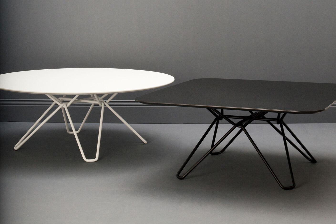 Tio Coffee Table square by Massproductions | STYLEPARK