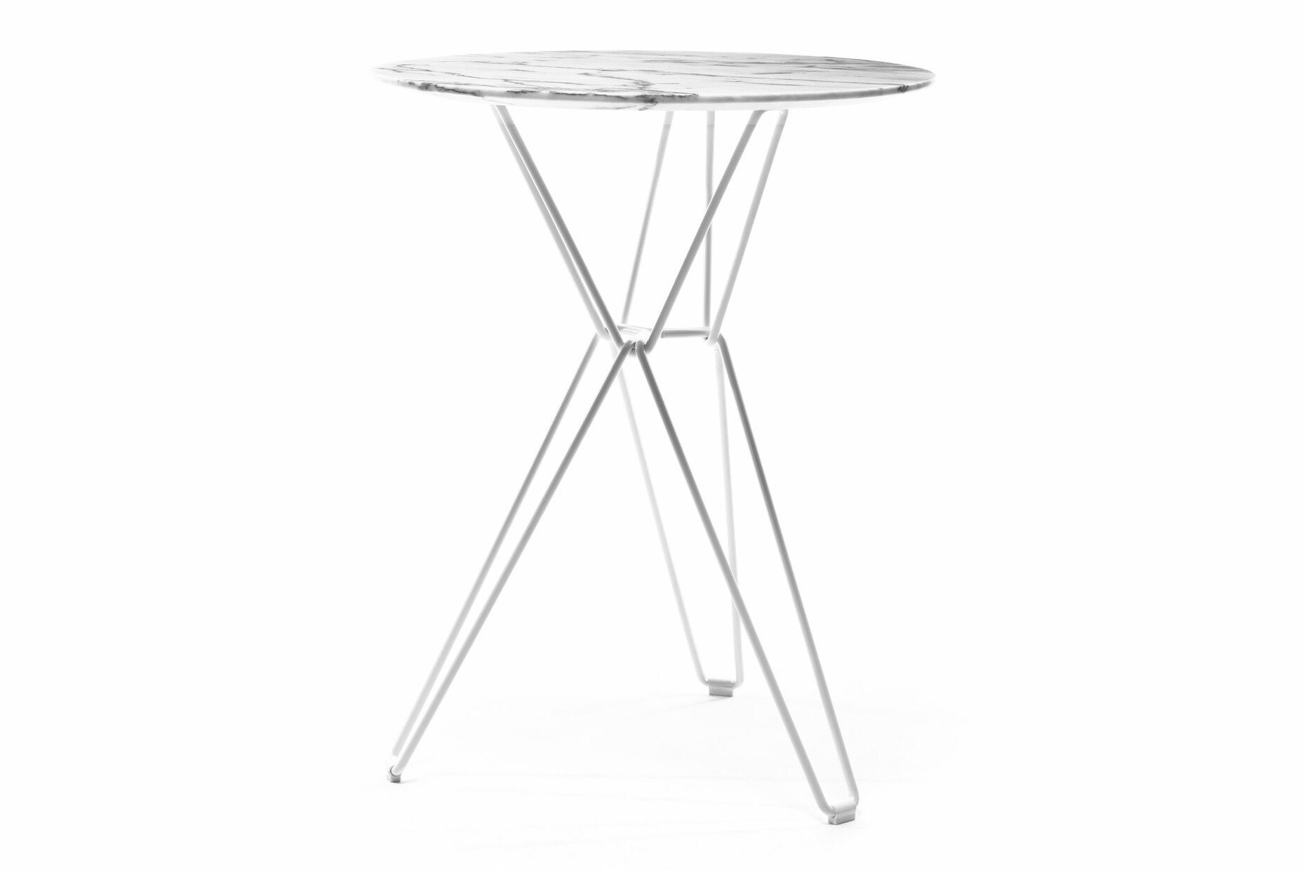 Tio Table round high by Massproductions | STYLEPARK