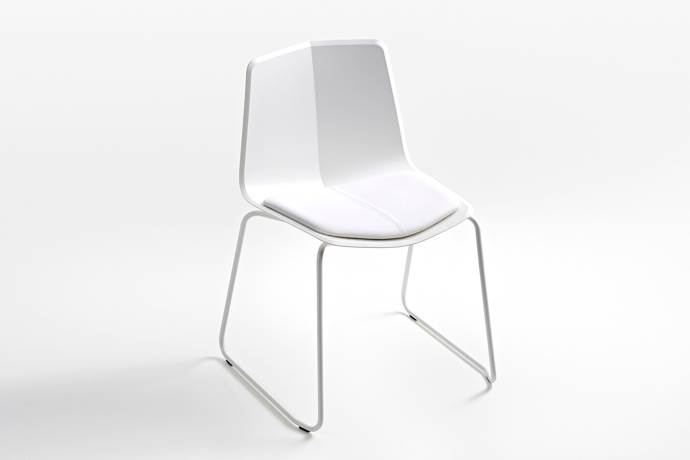 Stratos with skids by Maxdesign | STYLEPARK