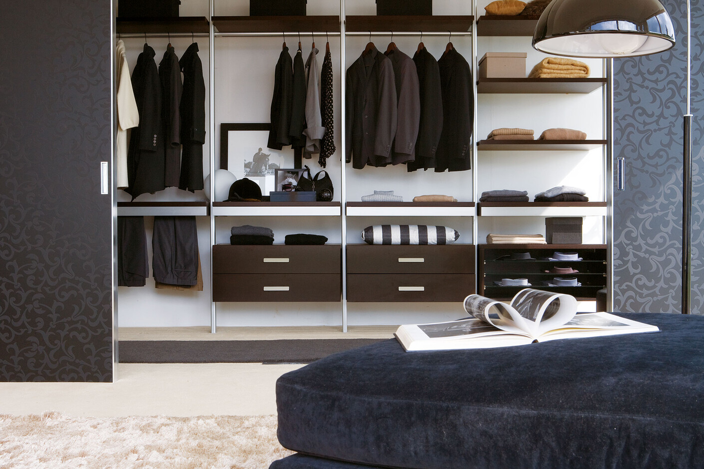 Screen wardrobe by Albed | STYLEPARK