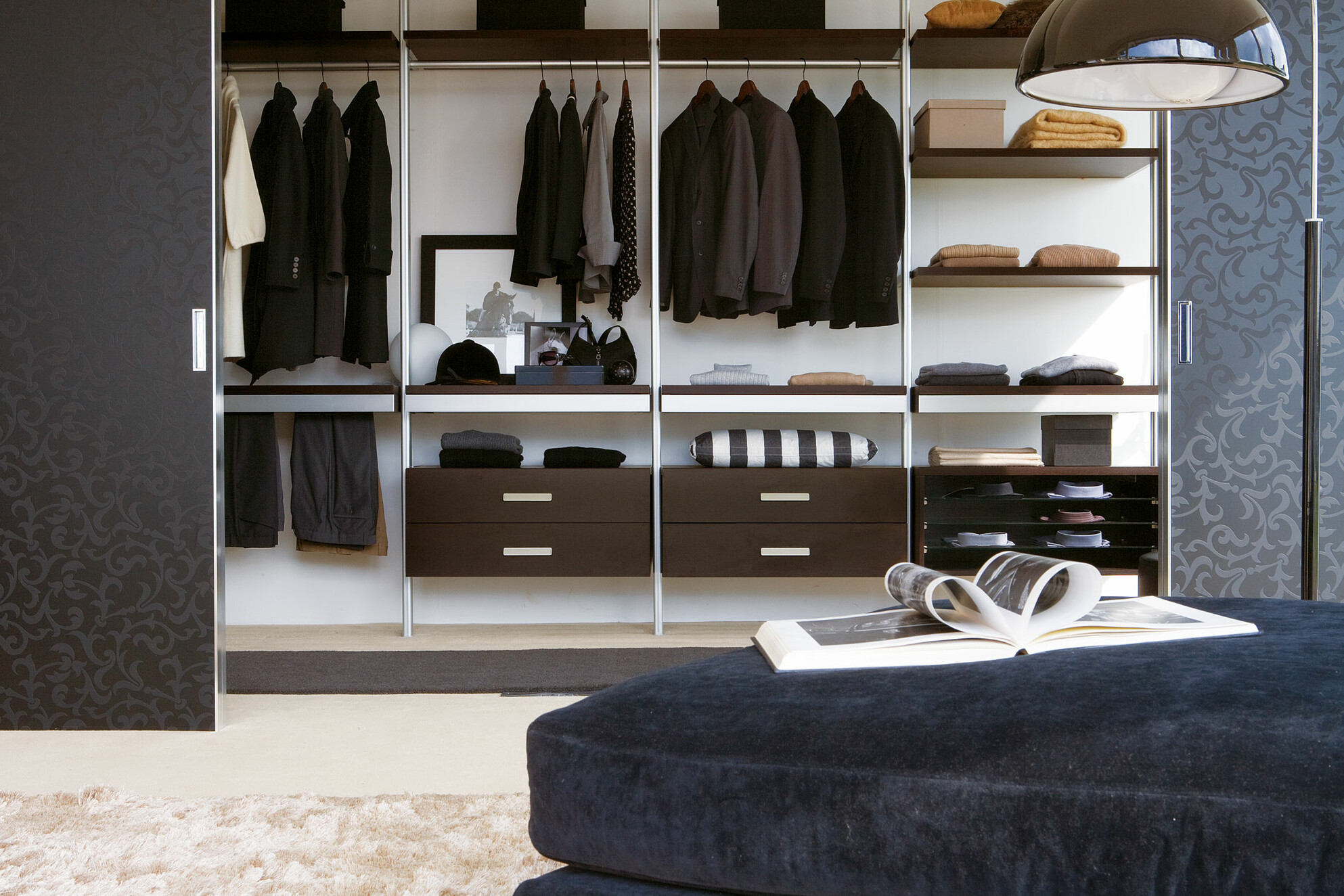 Screen wardrobe by Albed | STYLEPARK