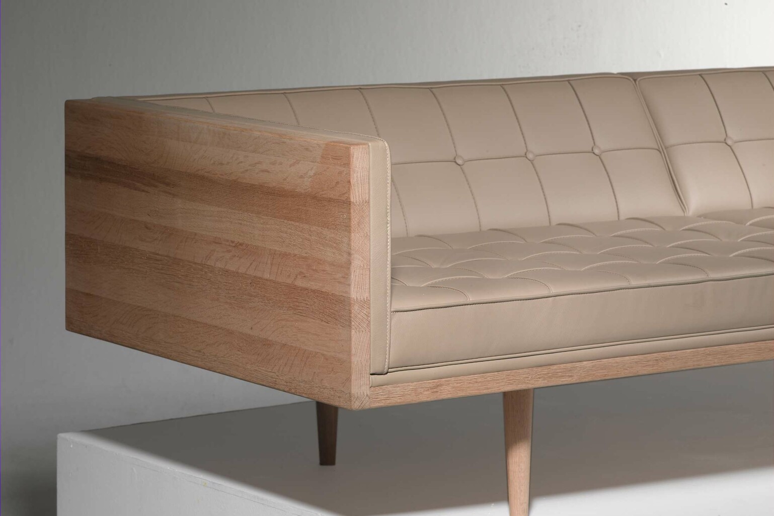 Box Sofa by Autoban | STYLEPARK