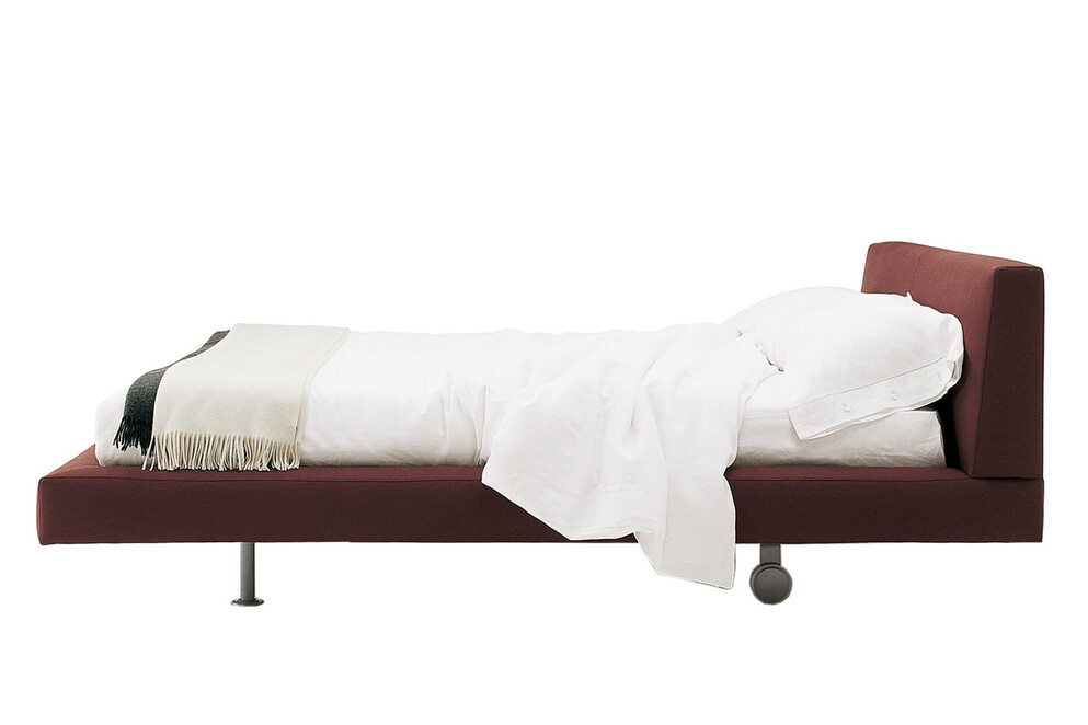 CHARLES bed by B&B Italia | STYLEPARK