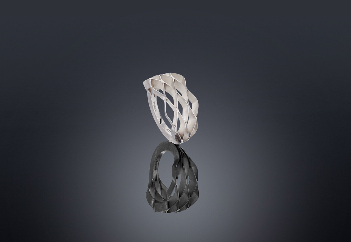 Cell ring by Biegel | STYLEPARK