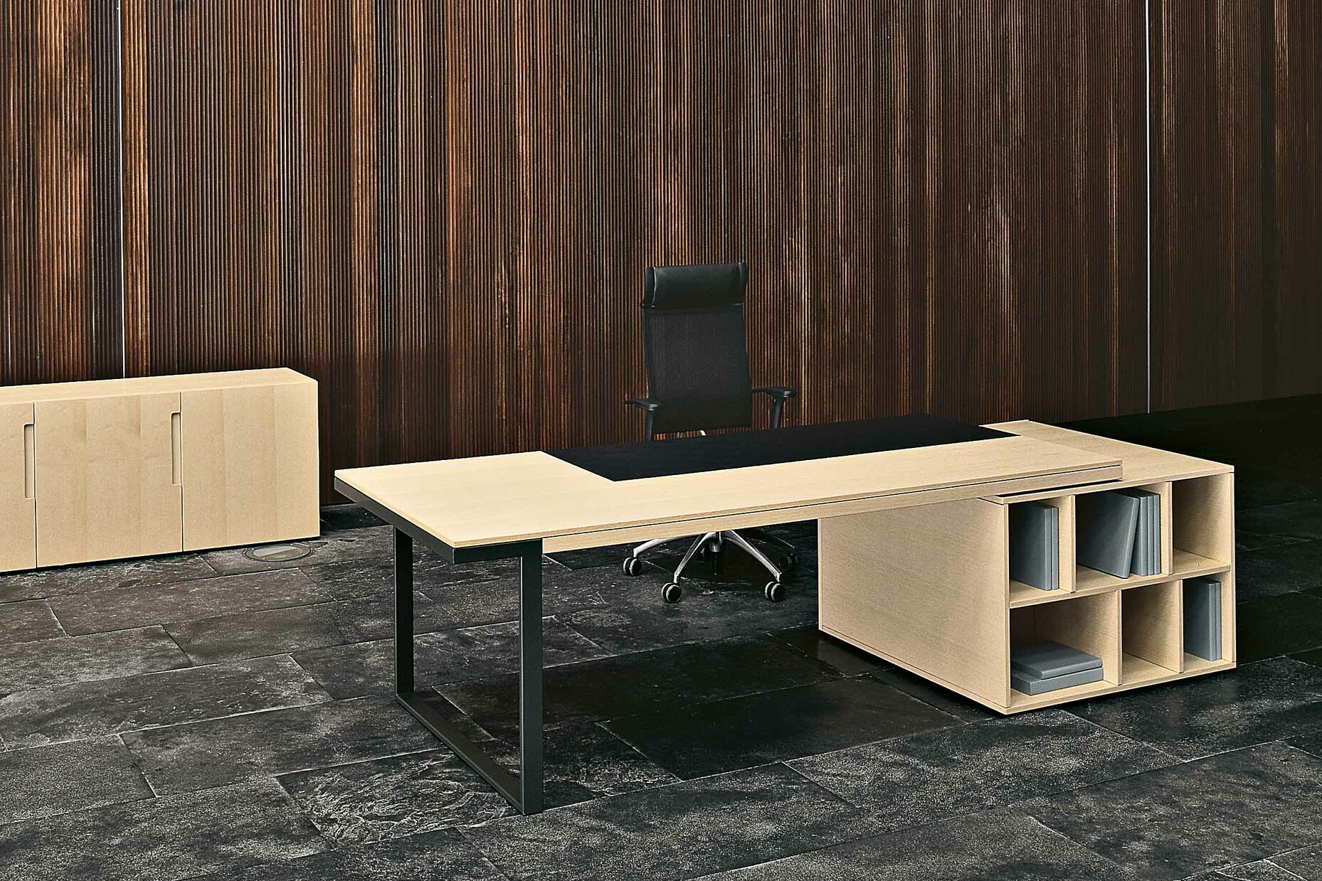 MH+ manager desk by Bordonabe | STYLEPARK